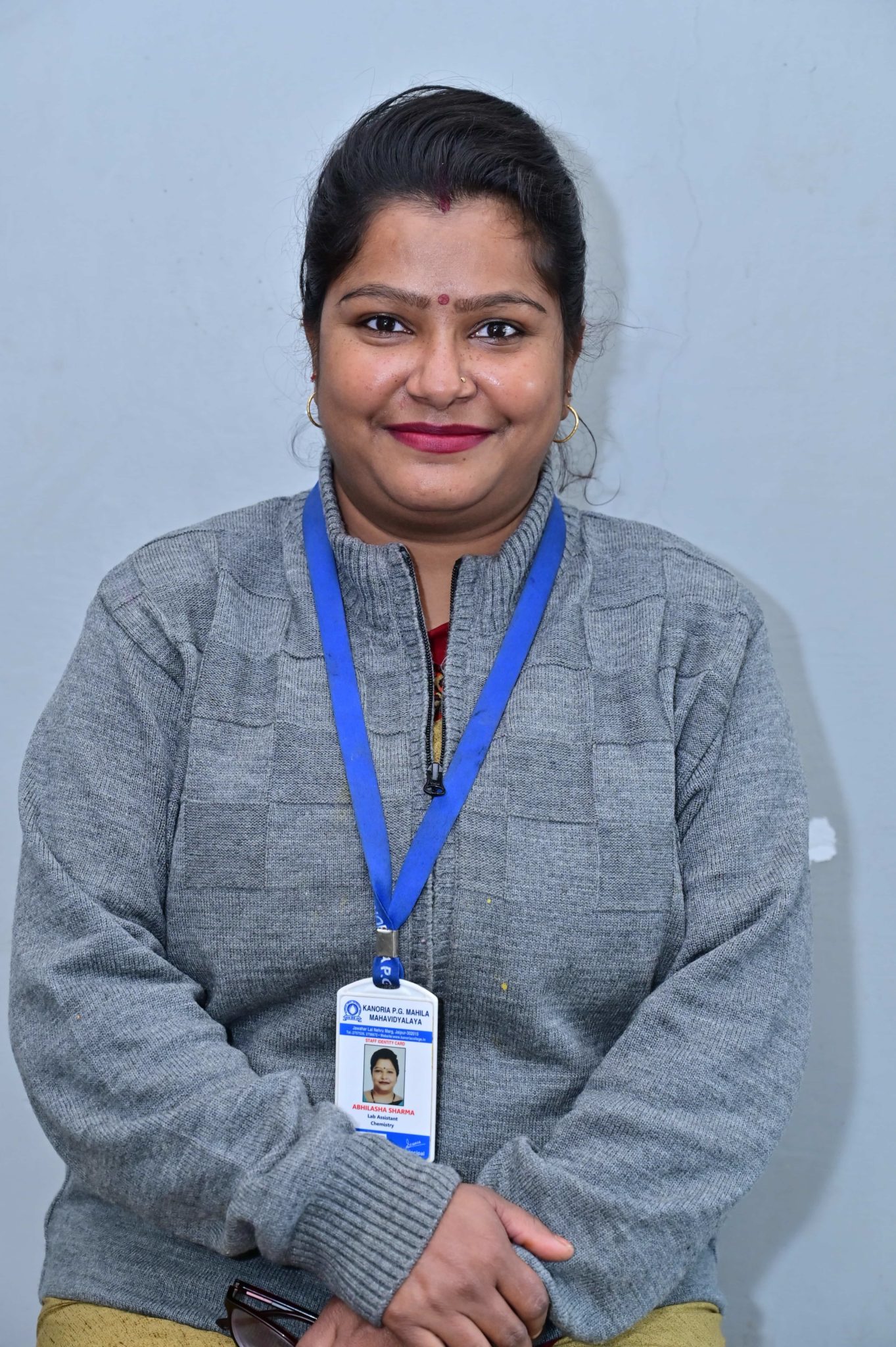 Non Teaching Lab Staff Detail - Kanoria PG Mahila Mahavidyalaya, Jaipur